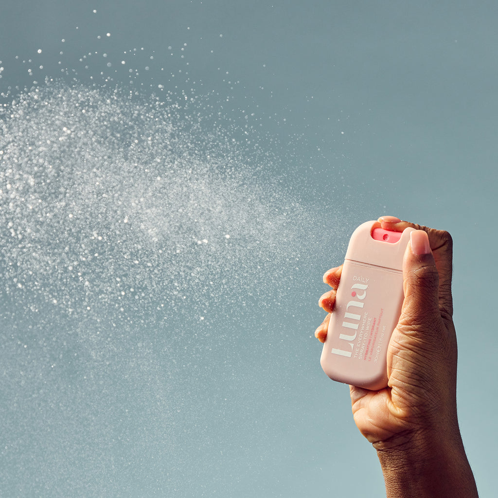 THE HYDRATING EVERYWHERE SPRAY-TO-WIPE MINI – Luna Daily
